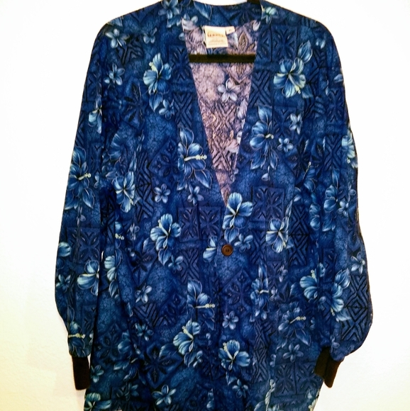 Lab Coat With Floral Pattern In Sleeve - Winter Coat Prices And ...